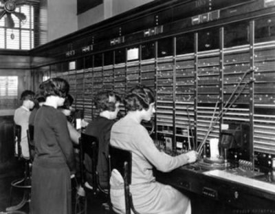 Historia y evolución de la centralita telefónica | Manual y Virtual